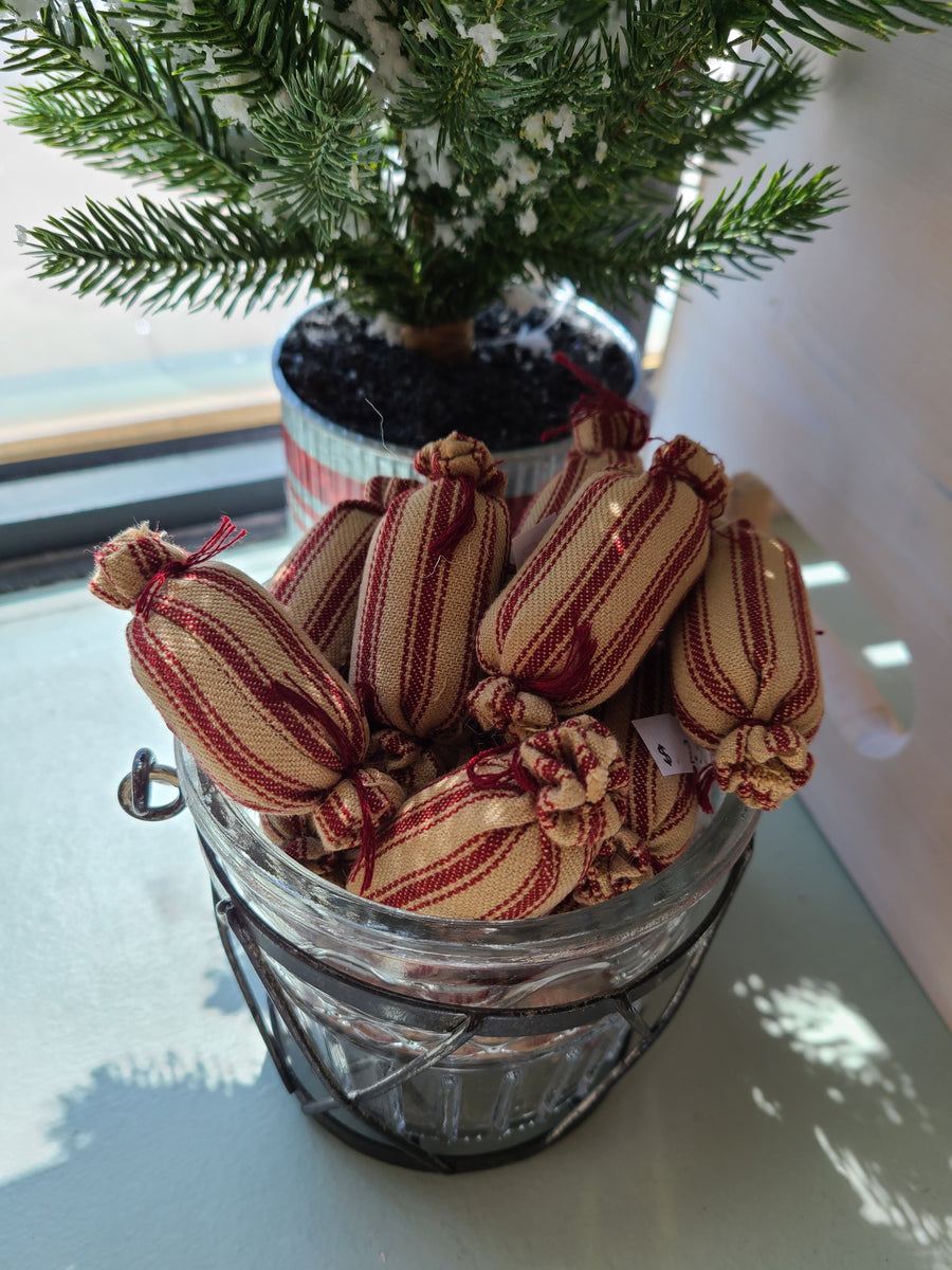 Peppermint Candy Fills – Vintage Rustic Decor