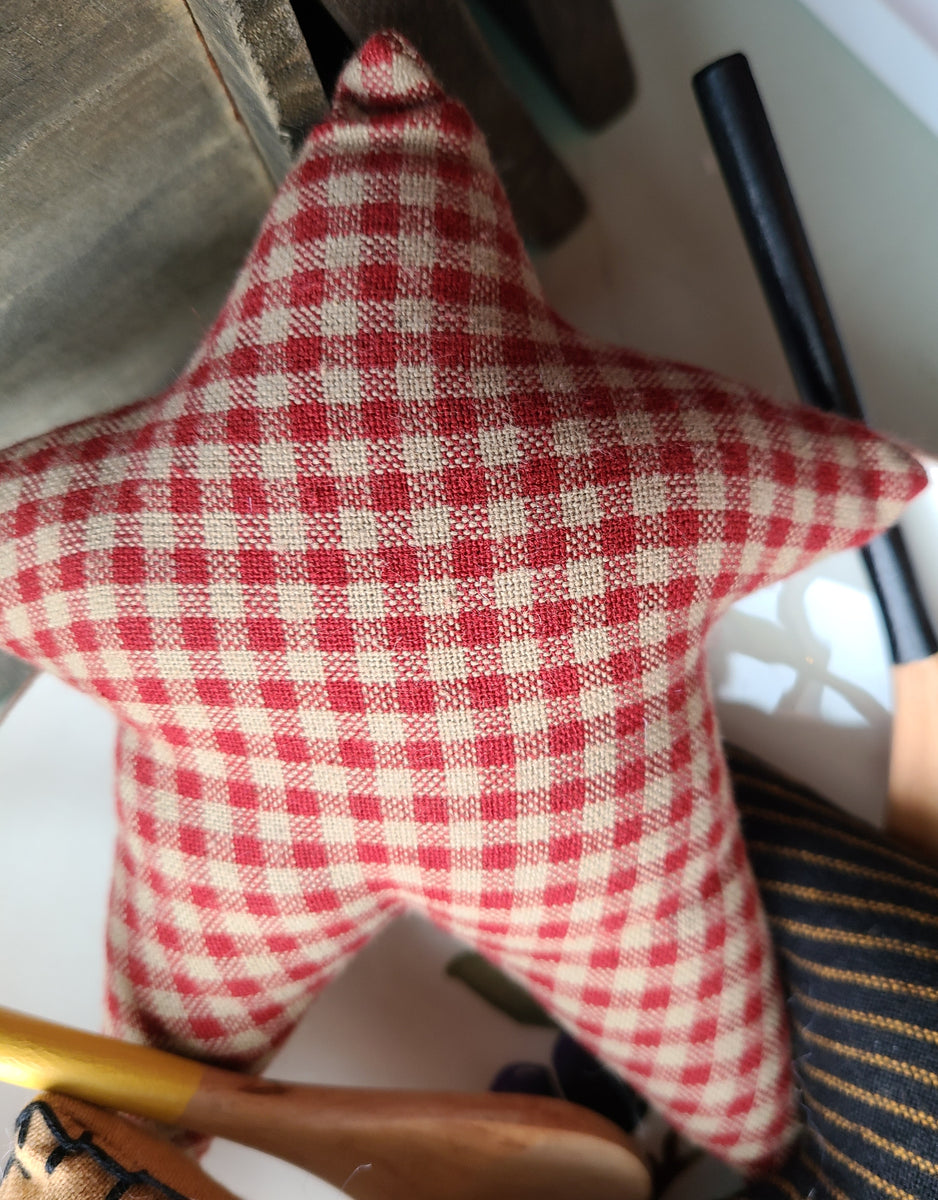 Primitive Fabric Stars – Vintage Rustic Decor